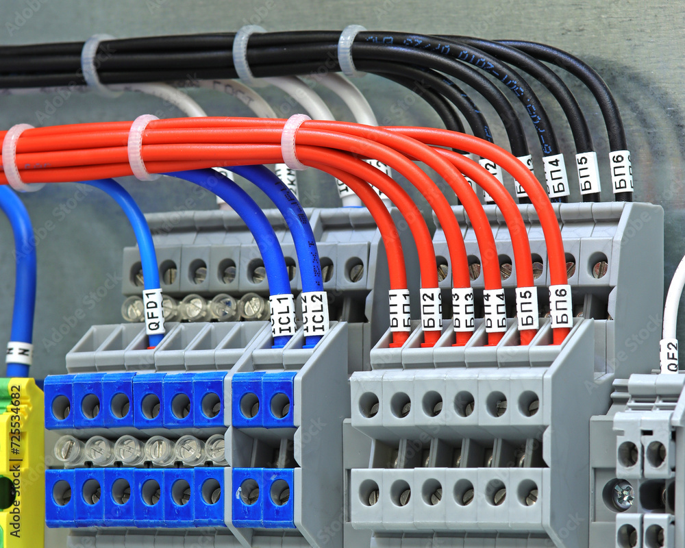 Electrical pass-through terminals for connecting copper mounting wires ...