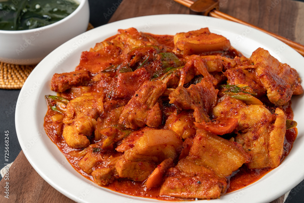 Bossam, pork, boiled pork, spicy pork ribs, ribs, pork front legs ...
