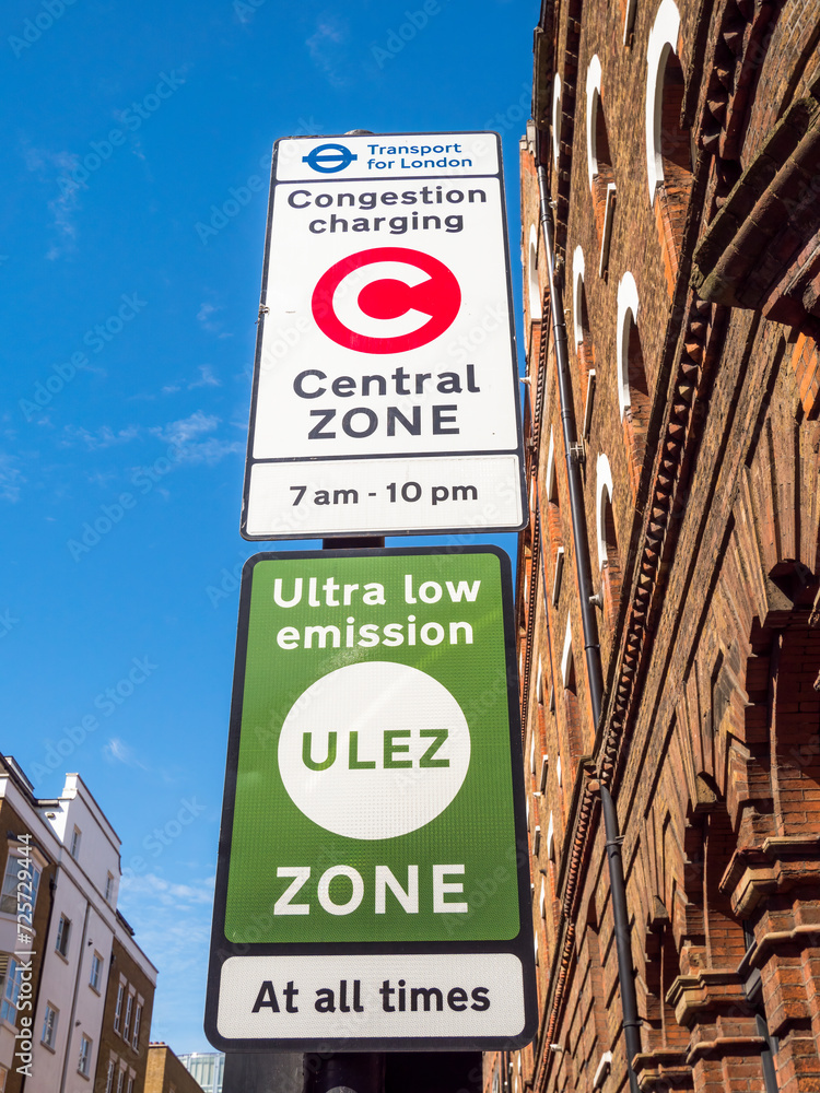 London, Algate, UK. April 4th 2021: New road signs for congestion ...