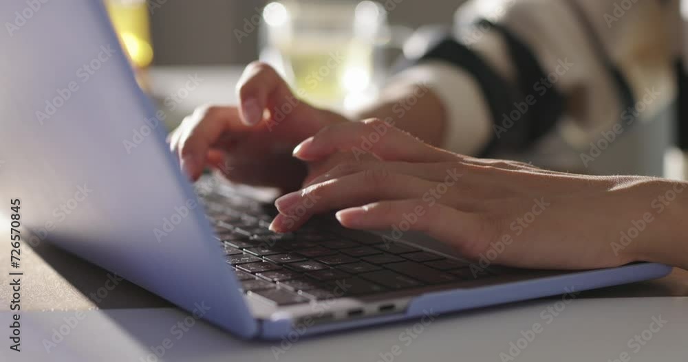 Girls fingers deftly tap on keyboard, slow motion, close-up. Girl ...