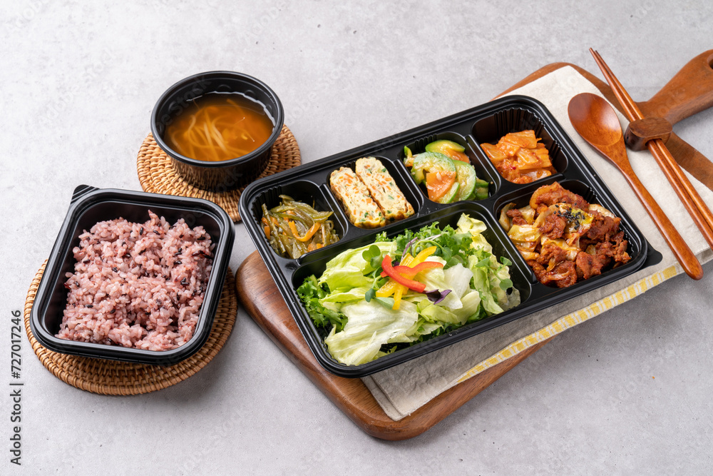 Sirloin, pork, pork, pork cutlet, hamburger steak, red pepper paste ...