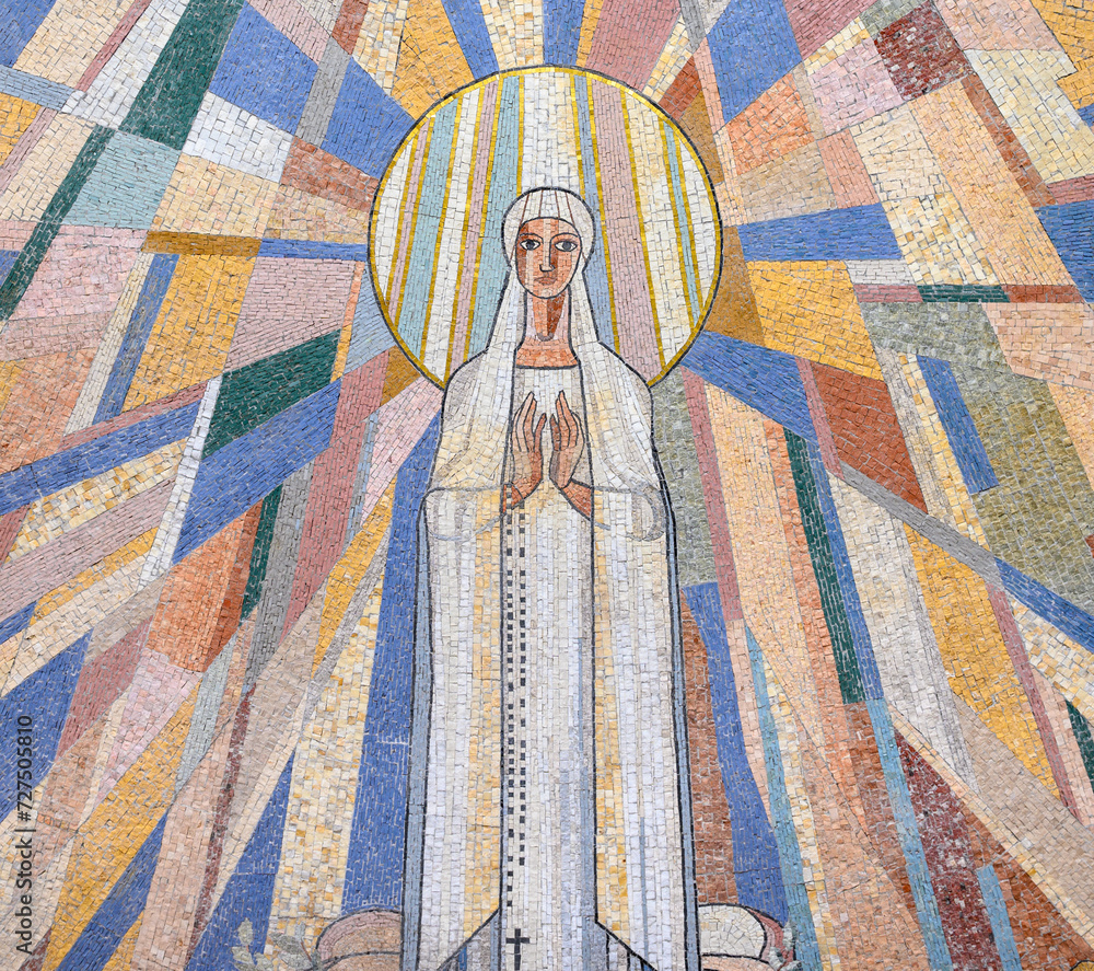 Our Lady of Fatima. A mosaic on the ceiling of St Stephen's Chapel in ...