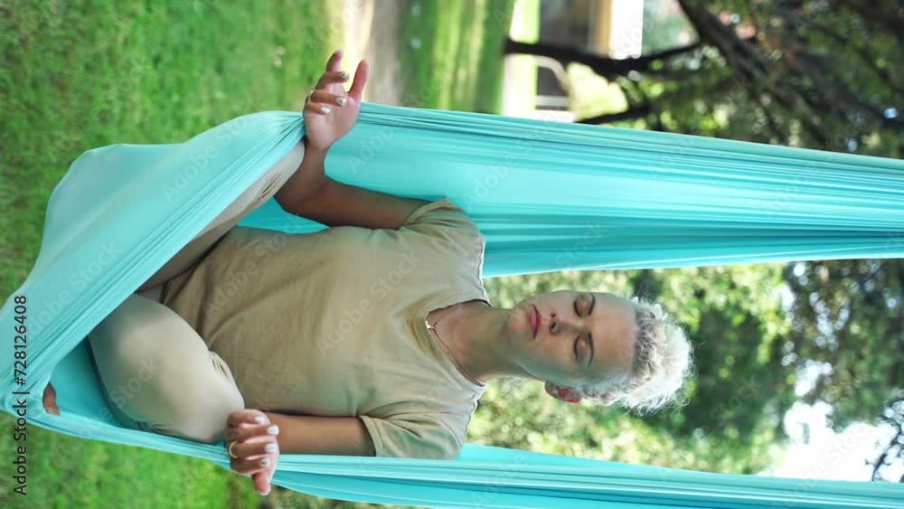 Healthy Yoga and Stretching. Gentle exercises for women health ...