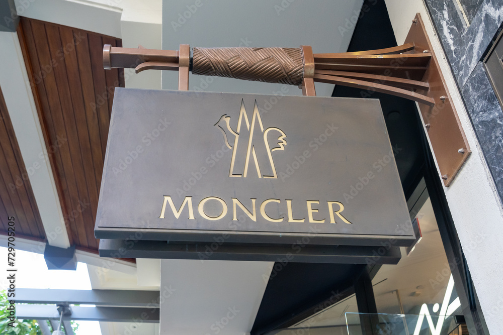 Foto de Honolulu, HI, USA - January 14, 2024: Close-up of Moncler ...
