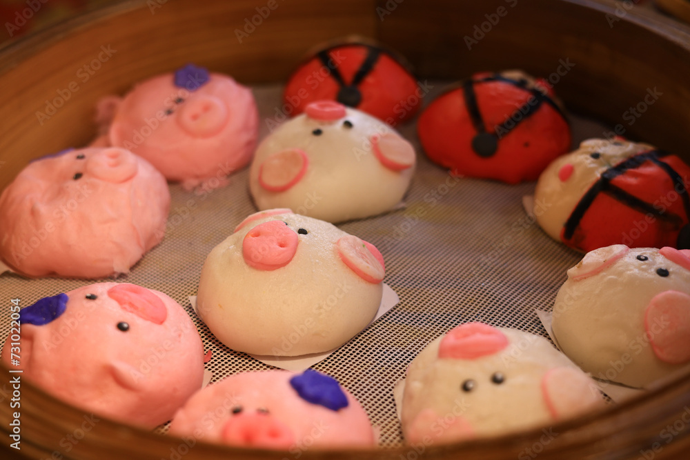 Buns, Cute Steamed stuffed buns for Chinese celebrations, Chinese food ...
