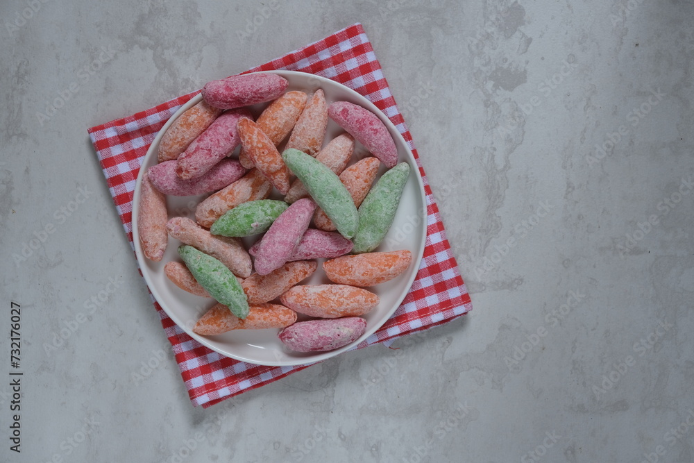 Foto de kue getas ketan. sticky rice cake. Traditional Indonesian food ...
