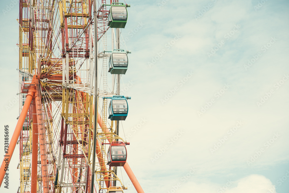 Support frame of modern colorful Ferris Wheel with axle, rim, spoke ...