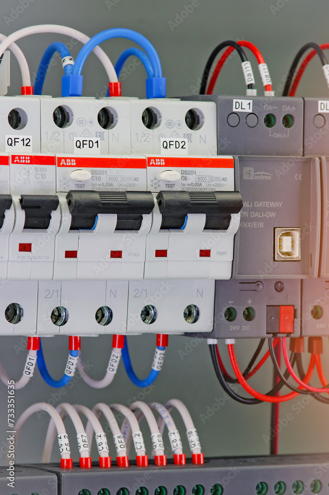 Foto de Electrical circuit breakers in load and overload protection are ...