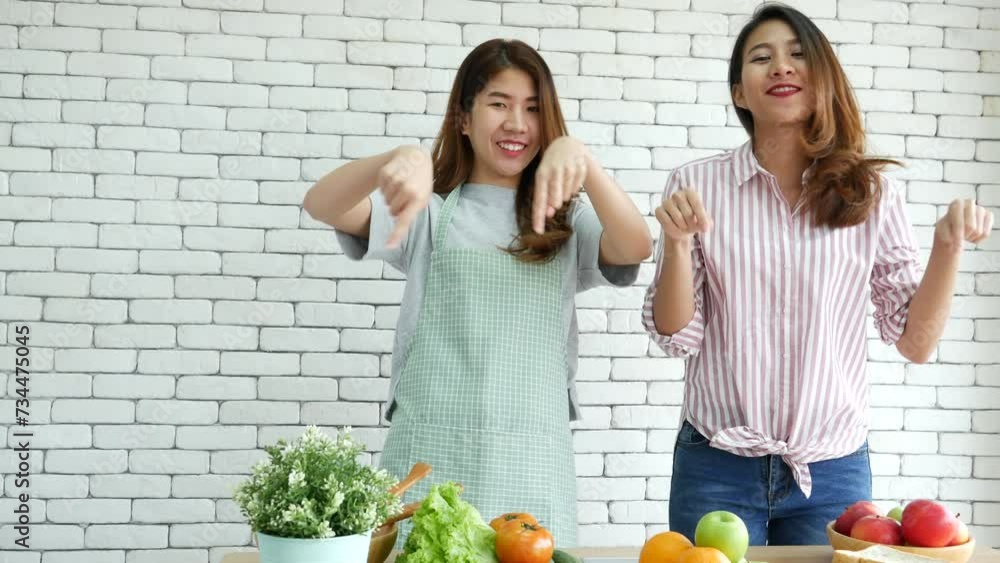 Asian influencer vlogger live review tomato skin care healthy eating ...