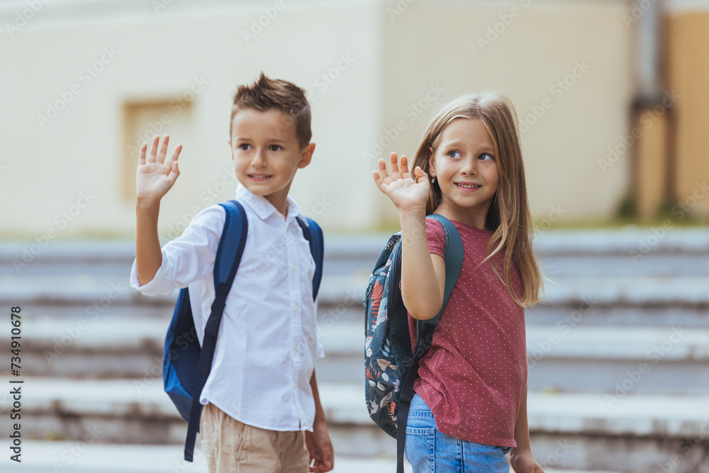 Kids go to school and waving goodbye to their mother - Back to school ...