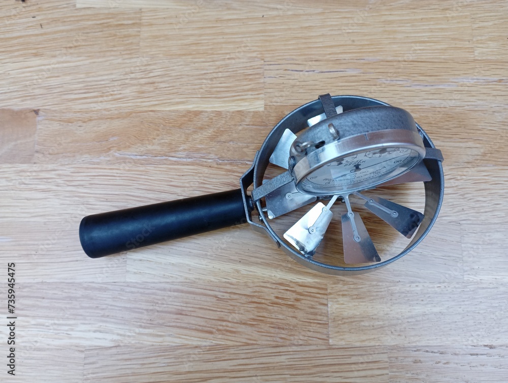 Manual metal anemometer with a propeller and a sensor for measuring ...