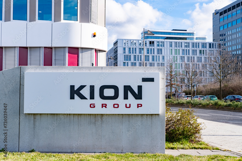 Holding KION company building, KION GROUP AG, German manufacturer equipment, self-propelled ...