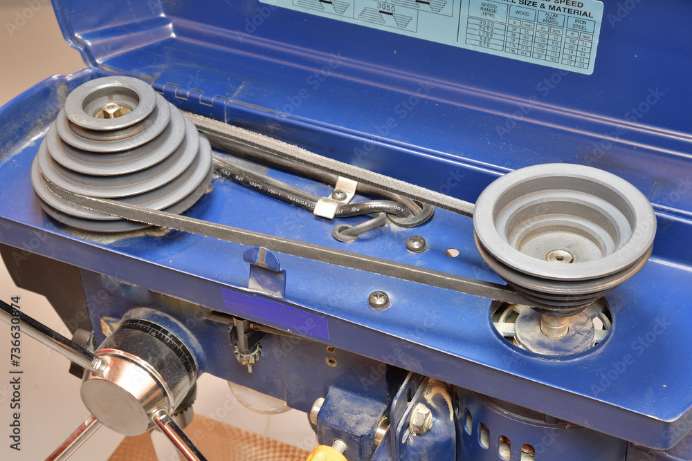 Drill press power transmission. V belt and sheaves. Multiple diameter ...