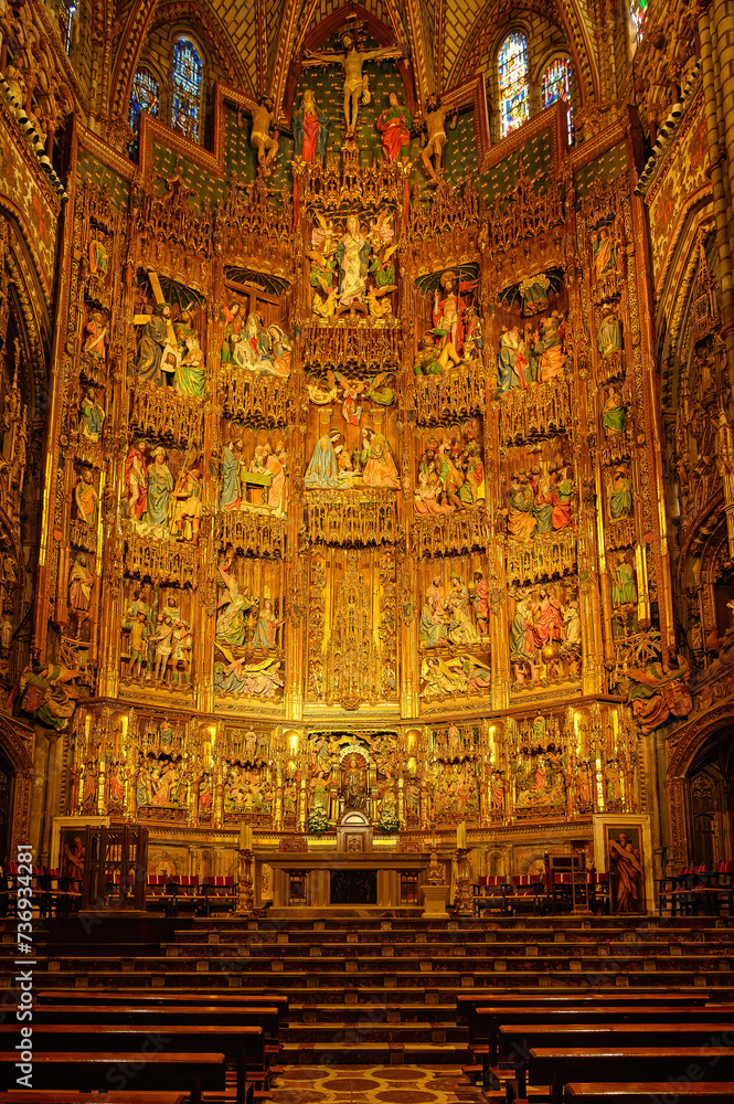 Medieval architectural features in The Primatial Cathedral of Saint ...