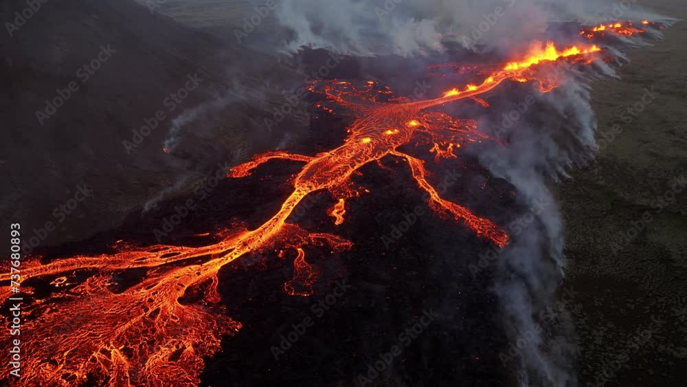 Dramatic volcanic eruption of the Litli Hrutur volcano in Reykjanes ...