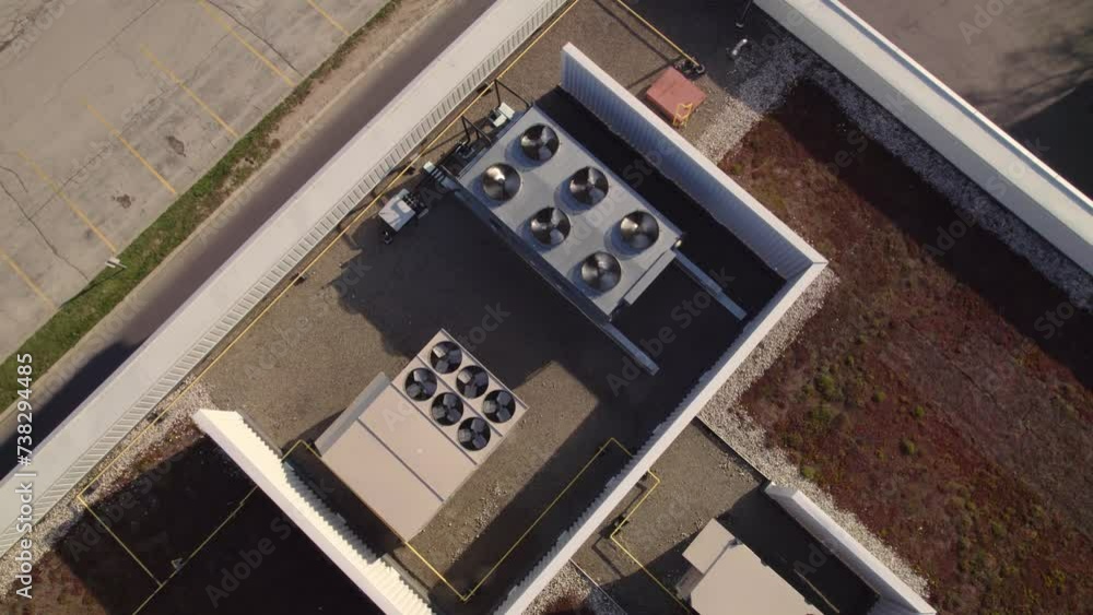 Vidéo Stock Heating, ventilation and air conditioning systems aerial ...