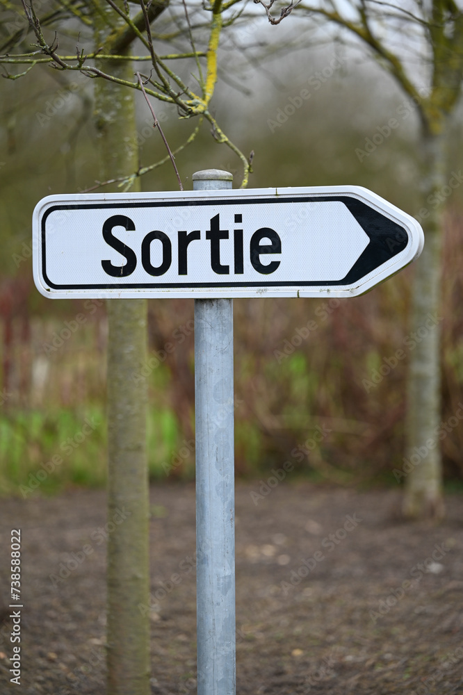 Signalisation sortie Stock Photo | Adobe Stock