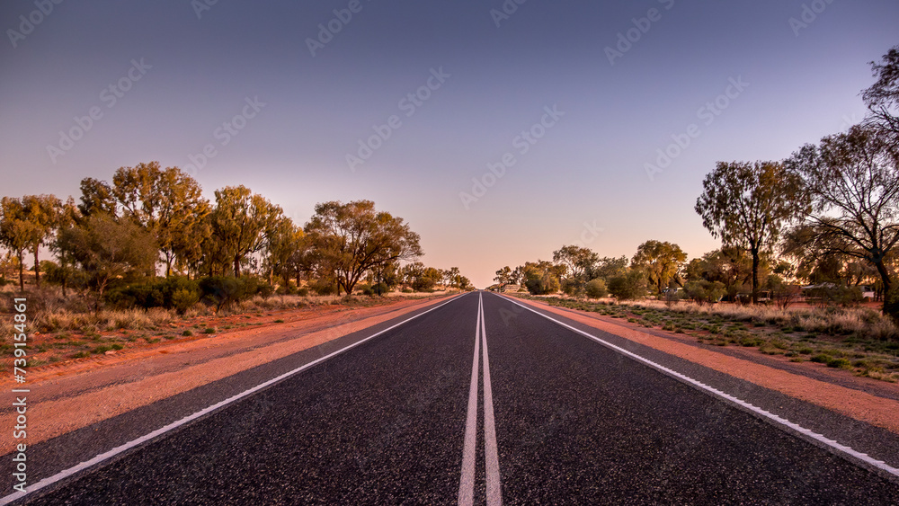 Straight line on the Stuart Highway through the Australian outback ...