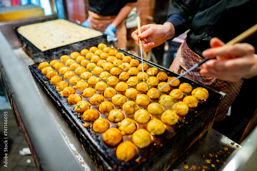 process to cooking takoyaki most popular delicious street food at ...