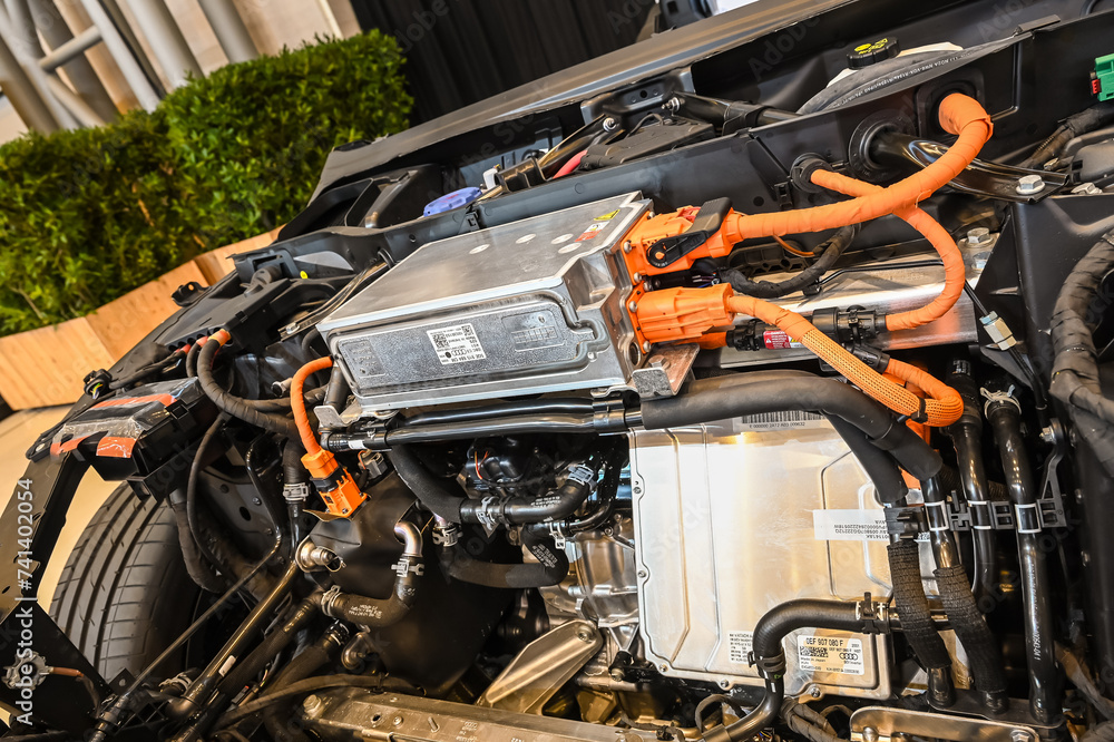 Auto show voiture electrique marque Automotive eMotion Summit 2024 ...