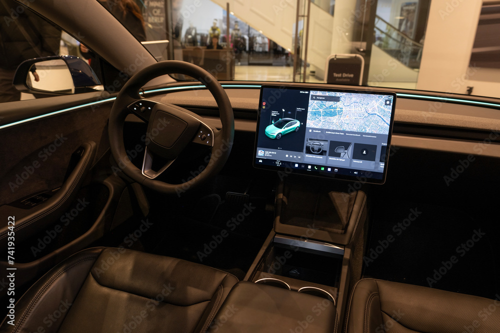 steering wheel, Tesla electric car model 3 Interior, Highland light ...