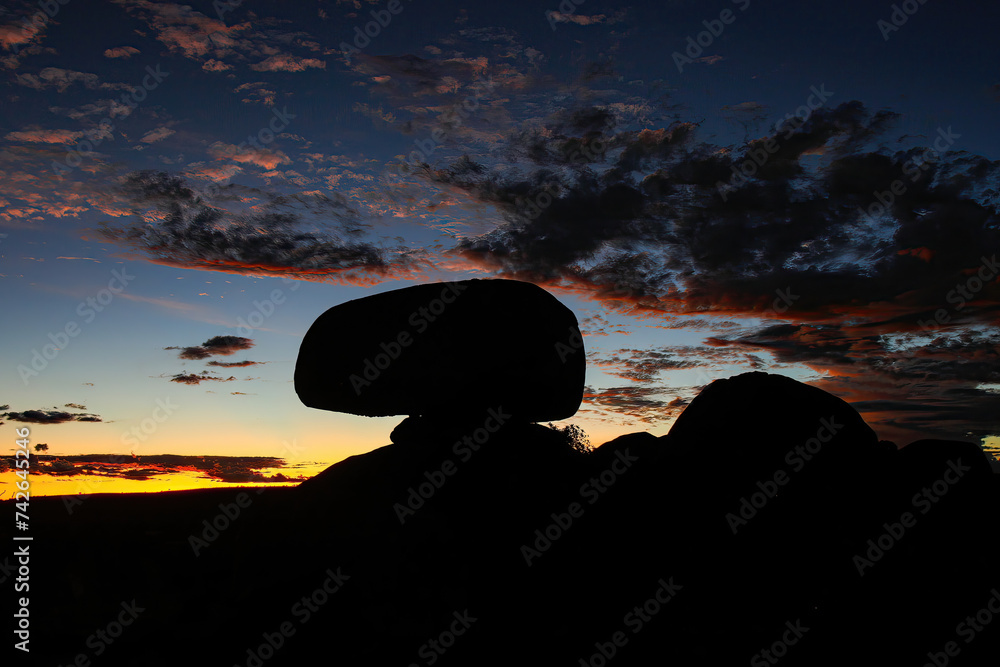 Silhouette of the Devils Marbles (Karlu Karlu in Aboriginal language ...