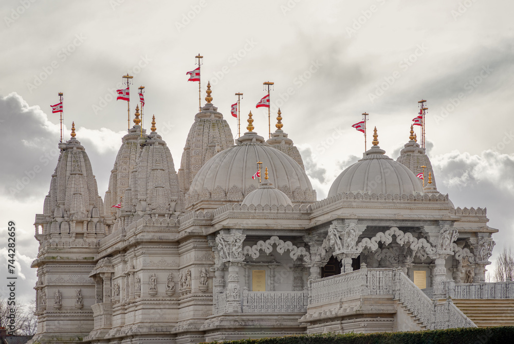 The exterior architectural design of the Neasden temple (BAPS Shri ...