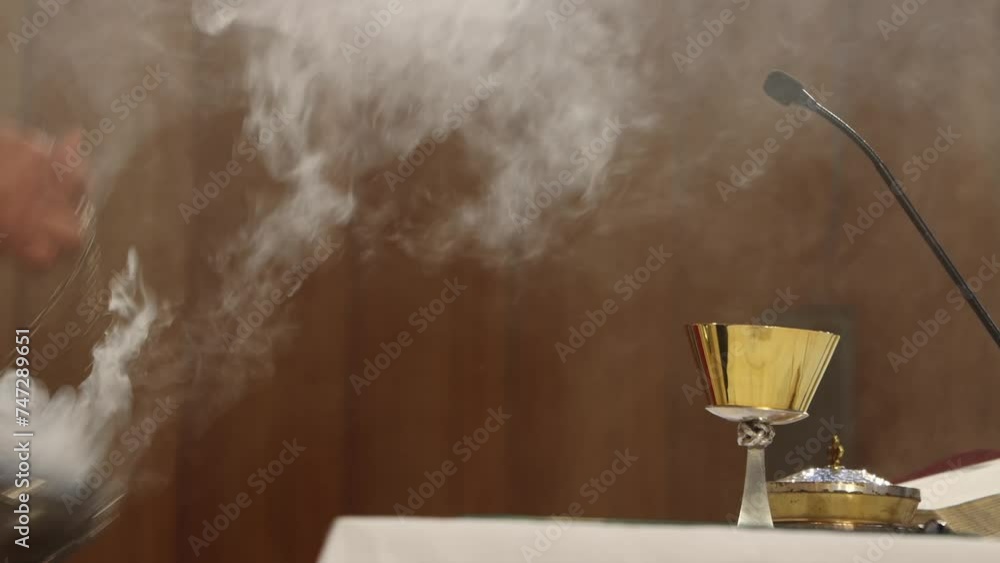 La eucaristia es la misa compartida en donde se ama y Dios se presenta ...