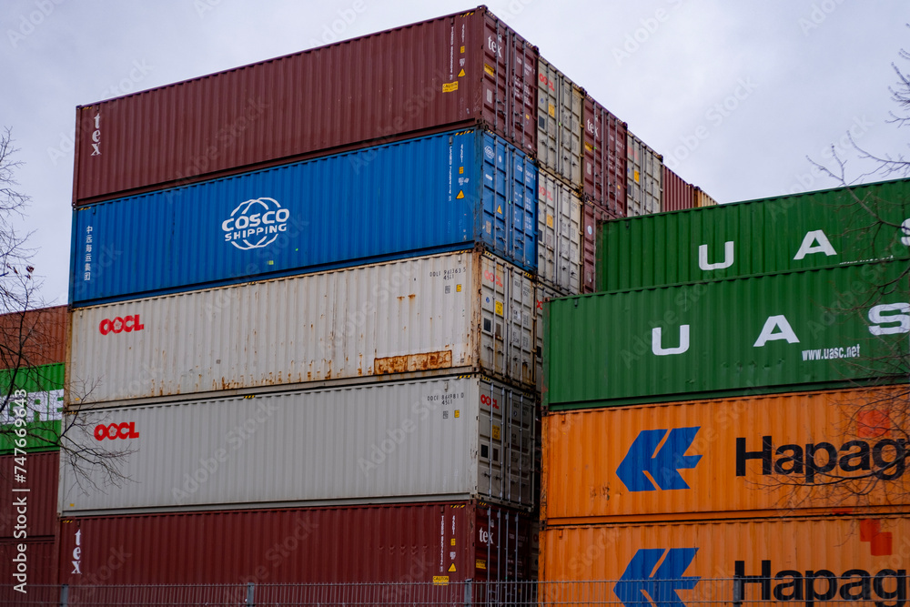 Shipping containers largest shipping and transportation companies ...