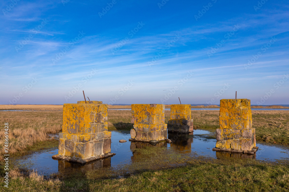 Ruine, Fundament der Oberbake Gellen auf der Insel Hiddensee. Stock ...
