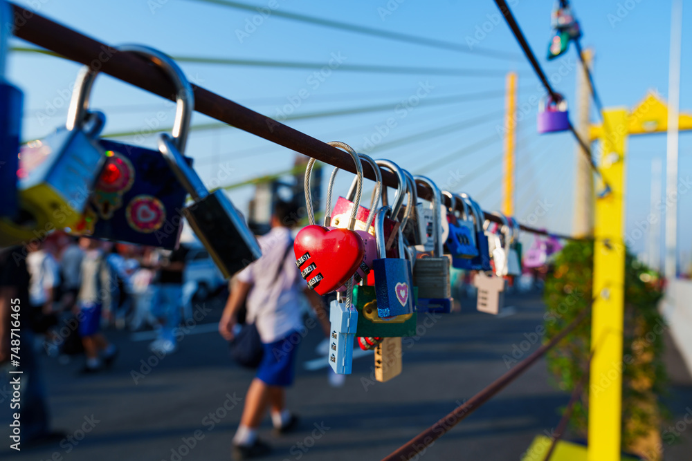 Love locks hanging on parallel bridge to Rama 9 Bridge Chao Phraya ...