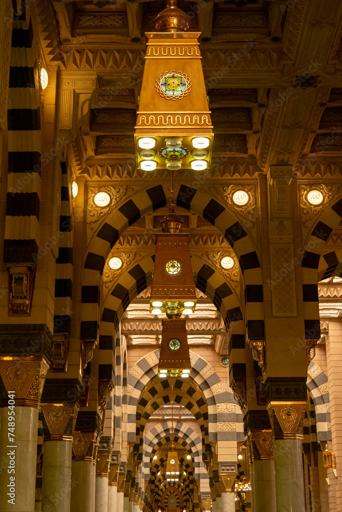 Foto de Masjid an-Nabawi or the Prophet's Mosque is the mosque built by ...