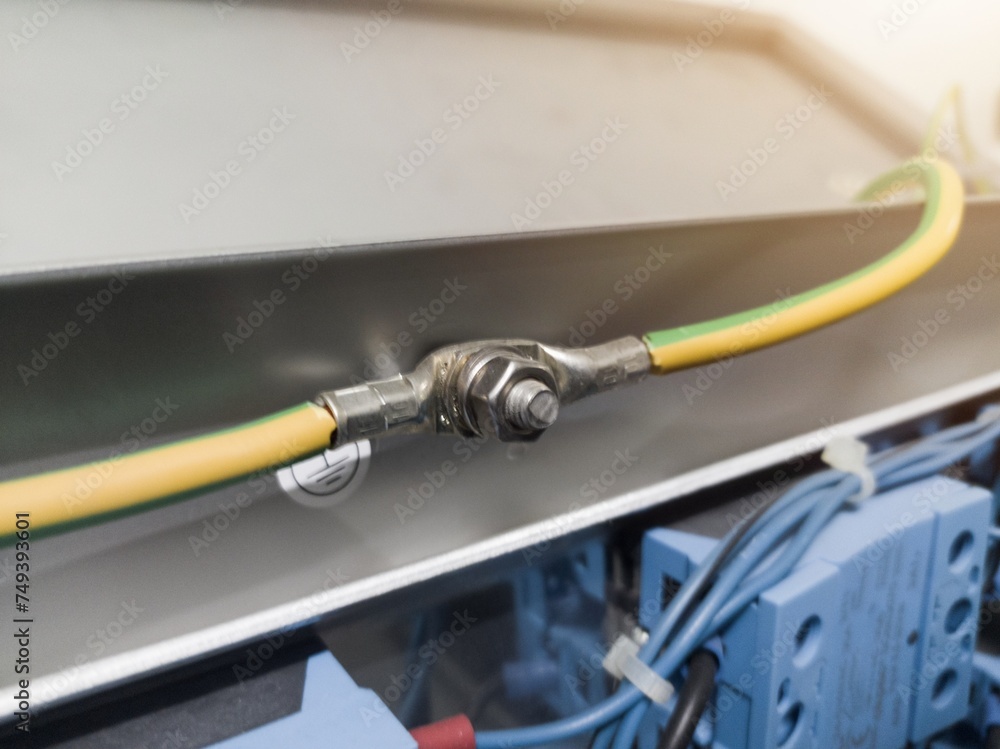 Cables Terminals grounding of the Earthing point system on electrical ...
