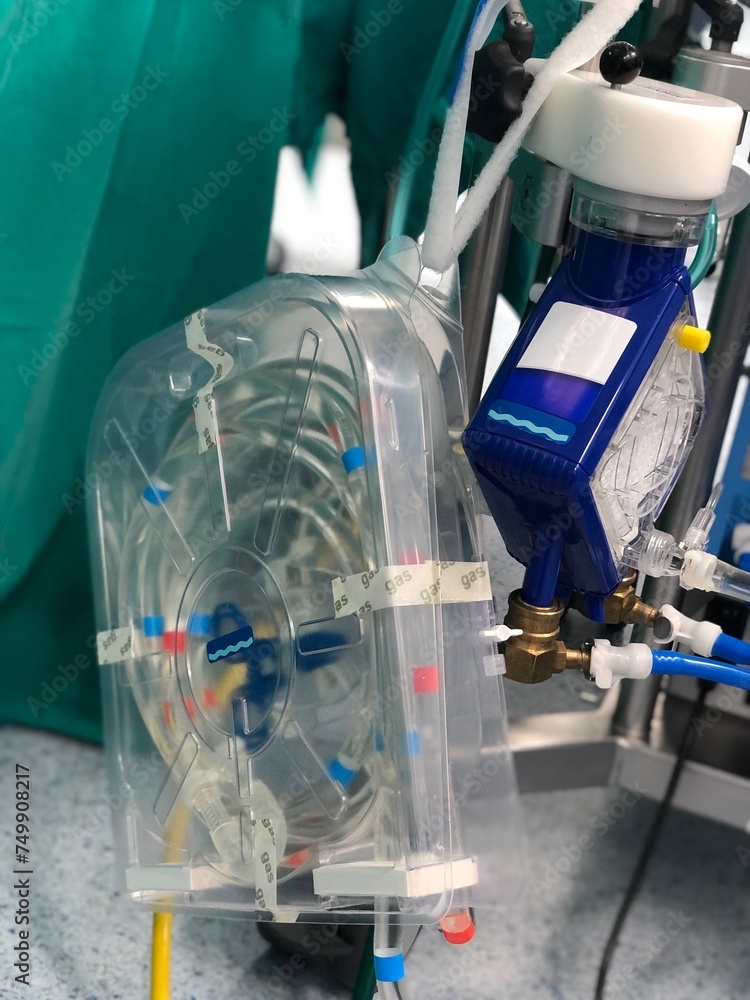 ECMO (Extracorporeal membrane oxygenation) in critical care unit (CCU) Stock Photo | Adobe Stock
