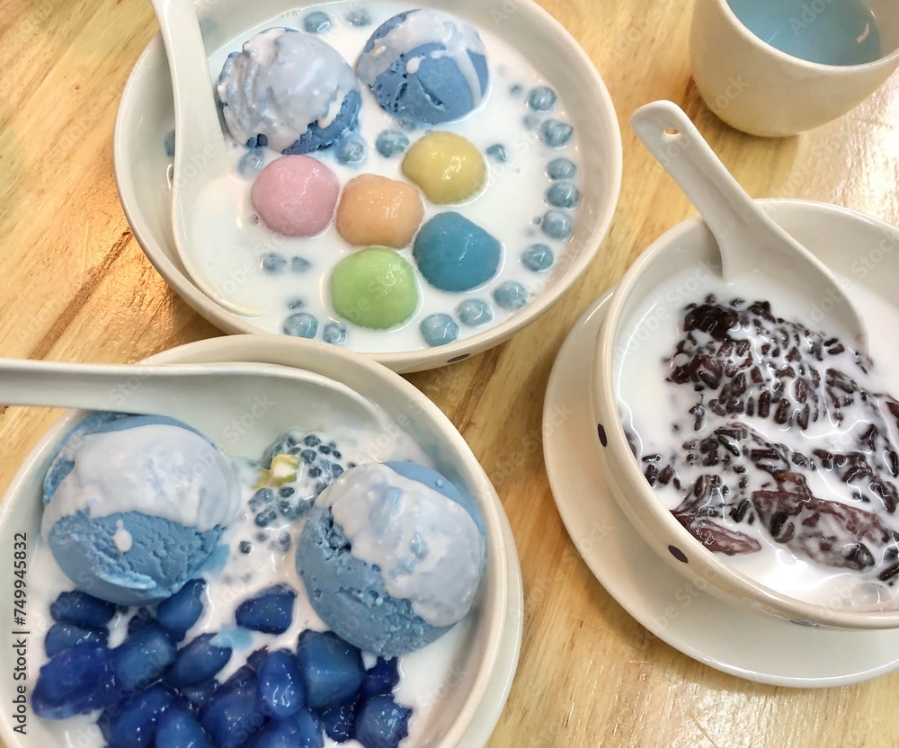 Thai Glutinous rice balls (Bua Loi) and other Thai dessert with coconut ...