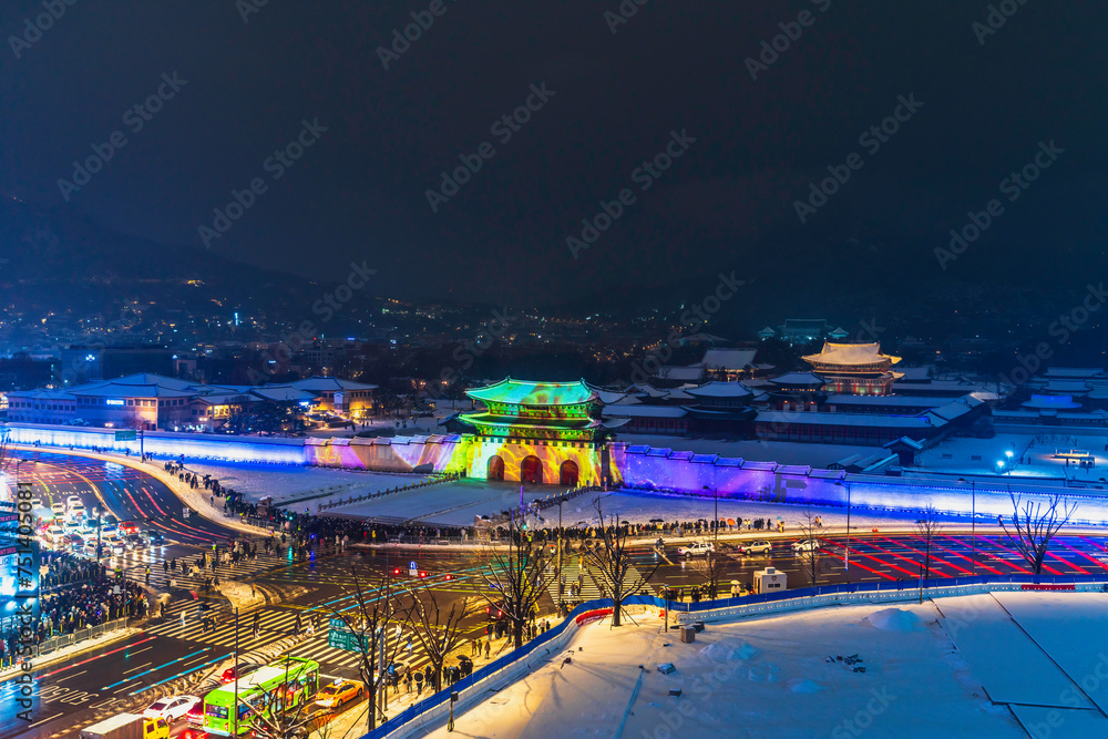 Time lapse of Gyeongbokgung Palace Korean landmark light show in front ...