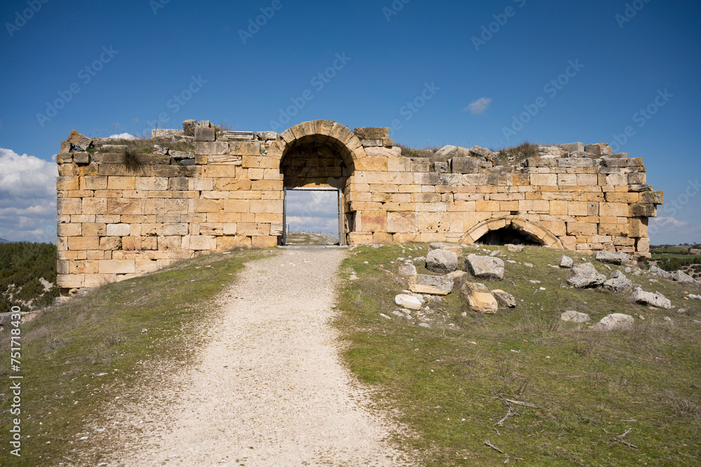 Blaundos Antique City is 40 km from Sulumenli, Usak. The city, which is ...