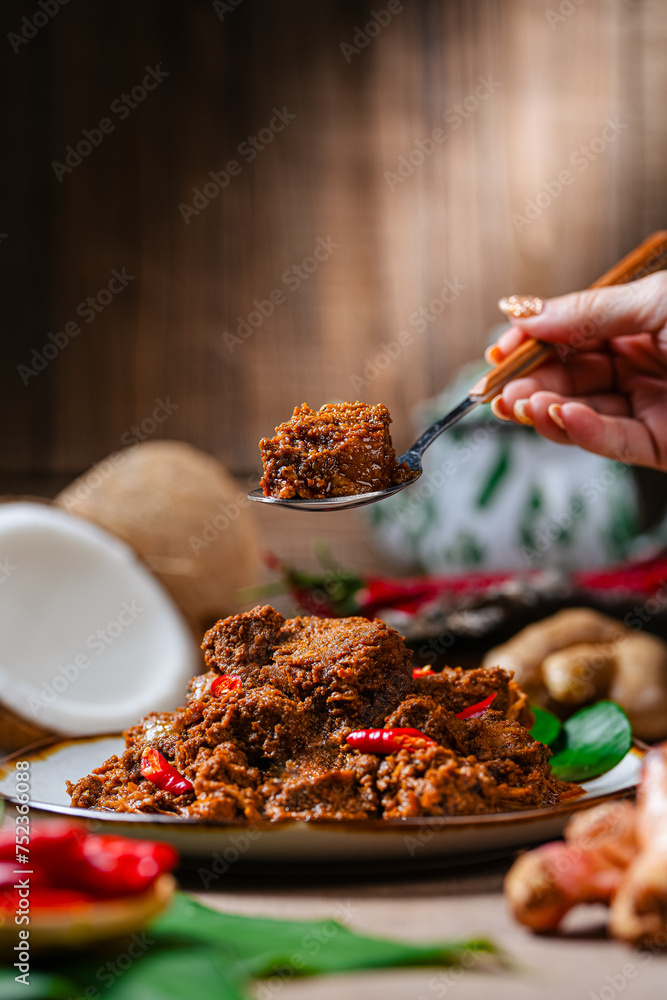 Foto de Rendang Pork. Rendang is an Indonesian West Sumatra Minangkabau ...