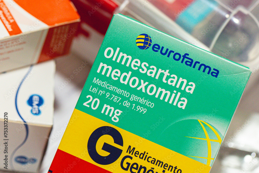 Medicamento Olmesartana medoxomila da marca Eurofarma em destaque ...