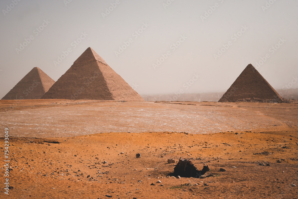 Giza pyramid complex includes three pyramid complexes known as Pyramid ...