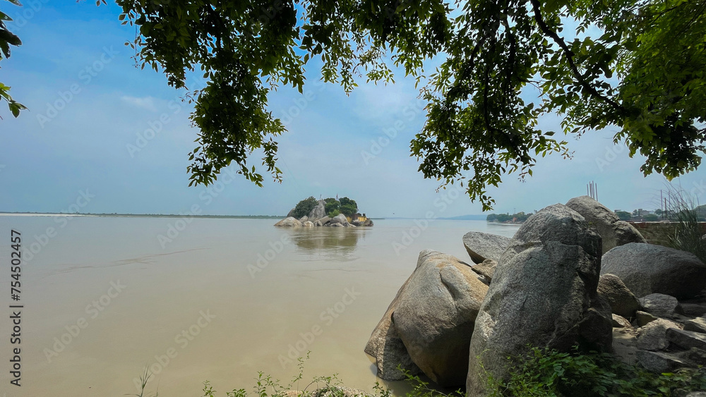 Kahalgaon Island is located in the Bhagalpur district of Bihar, India ...