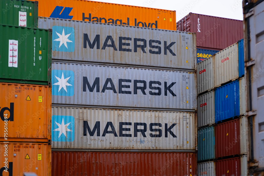 Shipping containers largest shipping and transportation companies ...