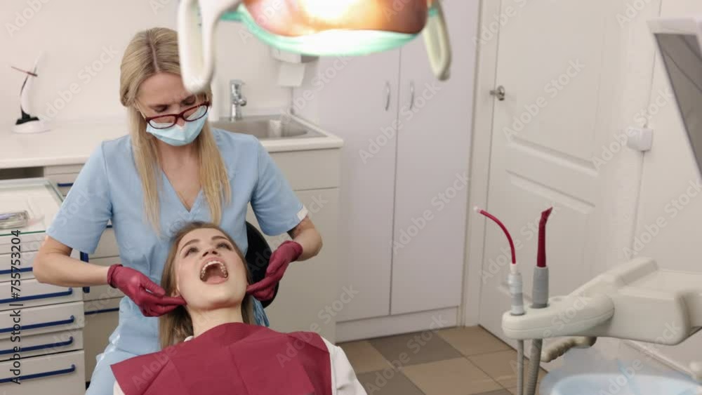 Woman patient, Orthodontic consultation, Dental evaluation ...