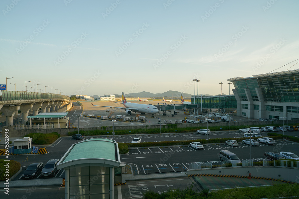 INCHEON, SOUTH KOREA - JUNE 03, 2017: Asiana Airlines Airbus A330 on ...
