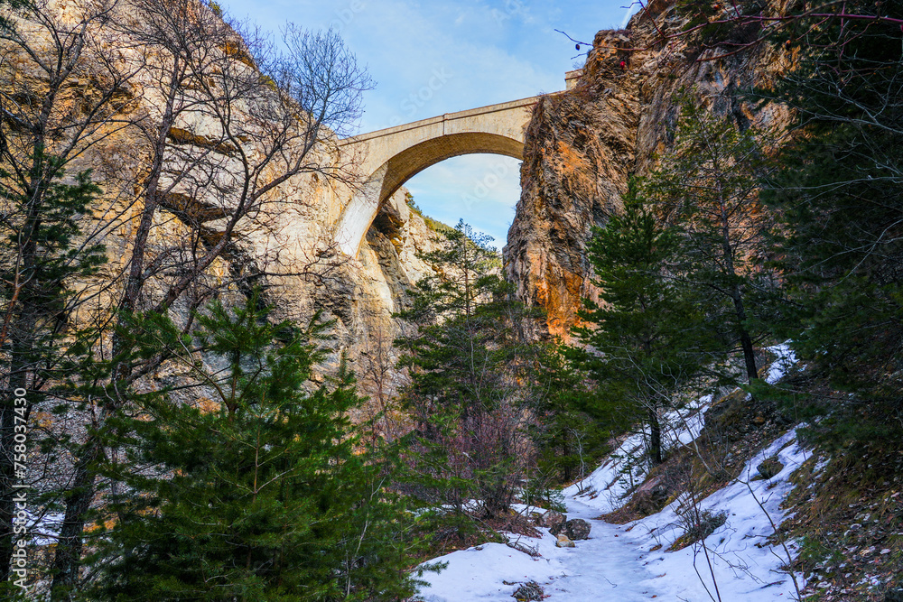 Pont d'Asfeld ("Asfeld Bridge") spanning the Durance Gorges to reach ...