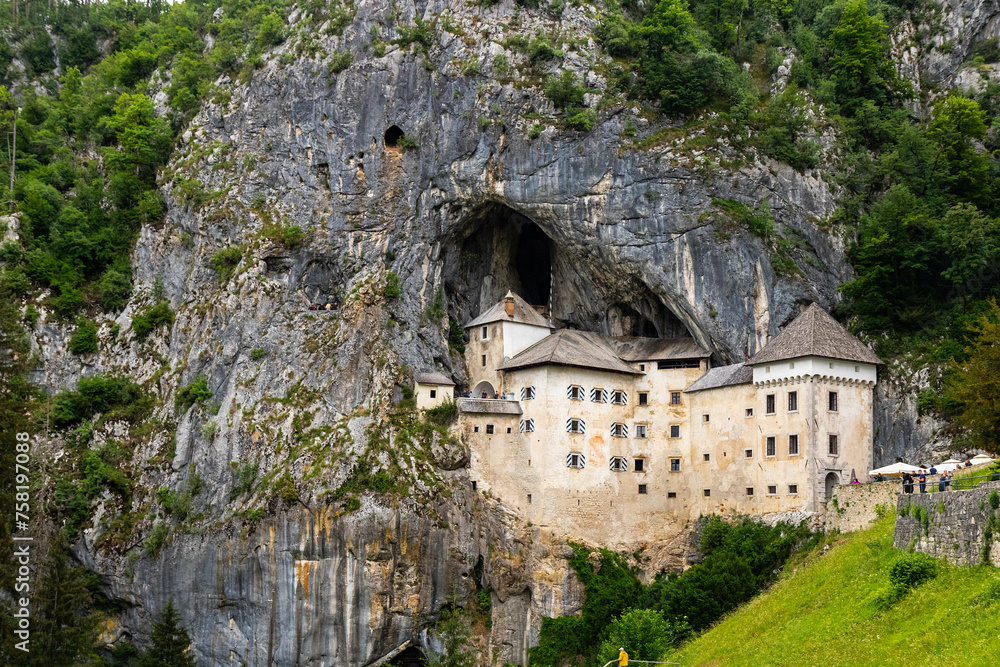 Predjama Castle, Predjamski grad or Grad Predjama » Postojna Cave Park ...