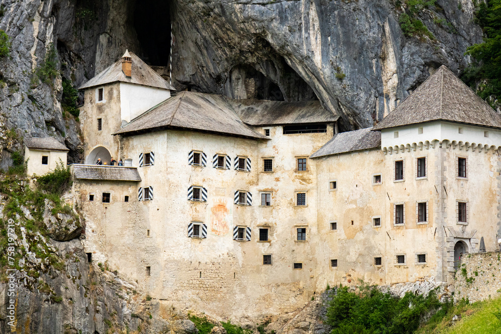 Predjama Castle, Predjamski grad or Grad Predjama » Postojna Cave Park ...