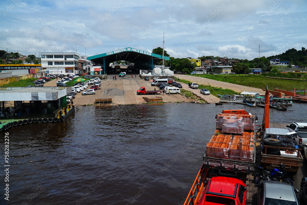 The ramp of the harbor Ceasa in Manaus. From here, the Amazon ferries ...