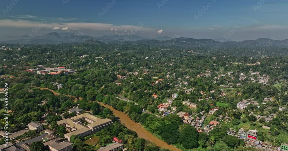 Vidéo Stock Peradeniya Sri Lanka Aerial v3 drone flyover university ...