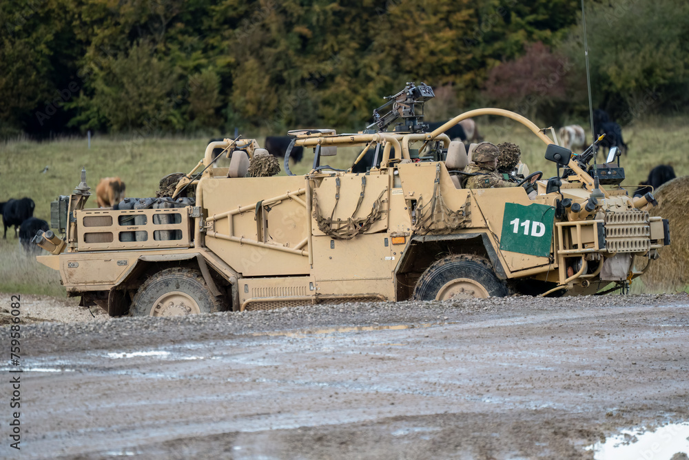 British army Supacat Jackal 4x4 rapid assault, fire support and ...